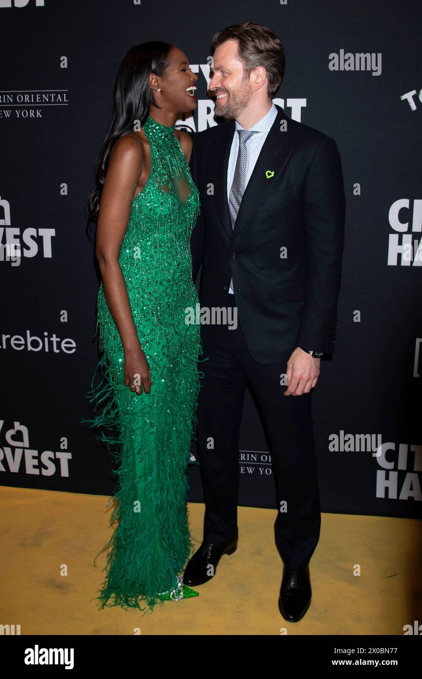 Ubah Hassan mit Freund Oliver Dachsel bei der City Harvest Gala 2024 ...