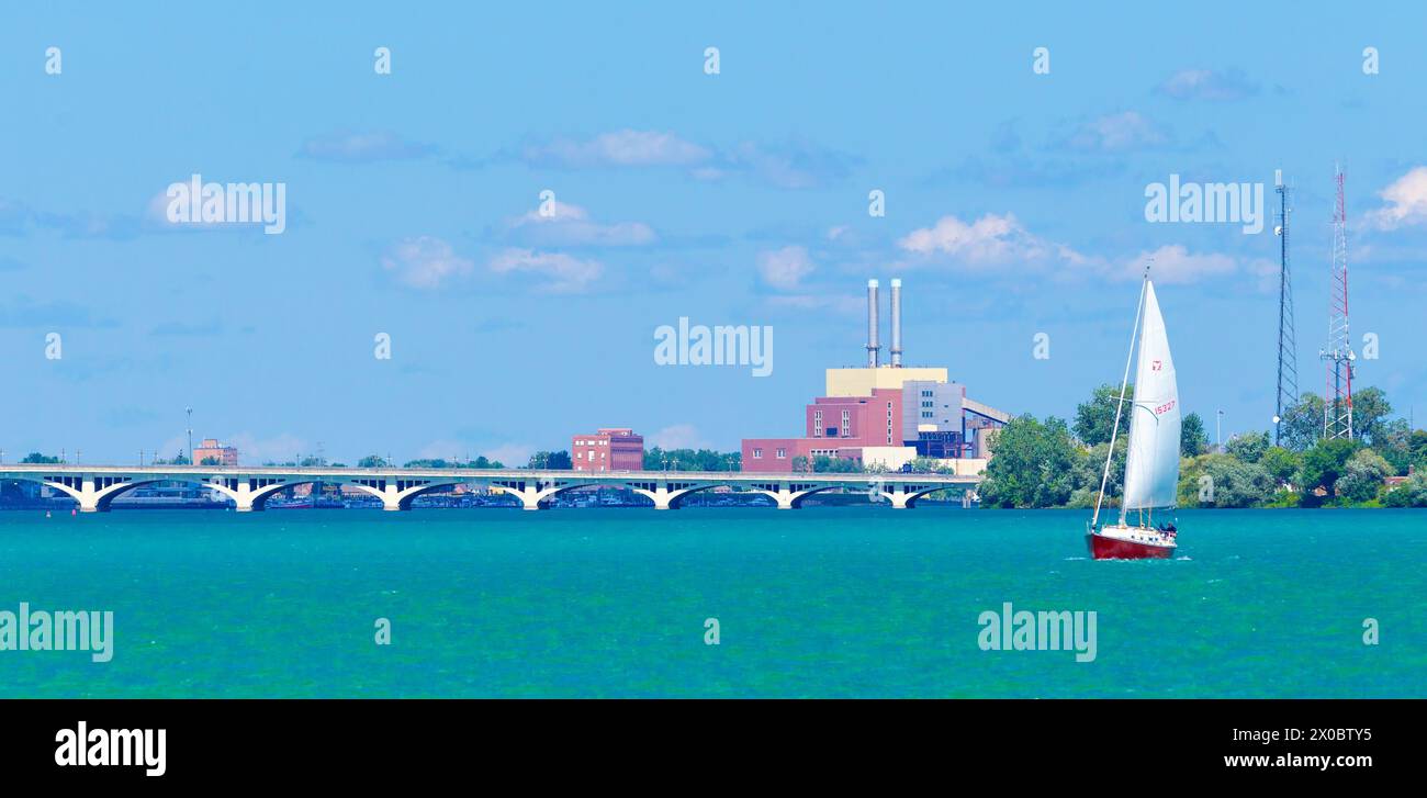 The Detroit River in Detroit, Michigan, USA, with Belle Isle's ...
