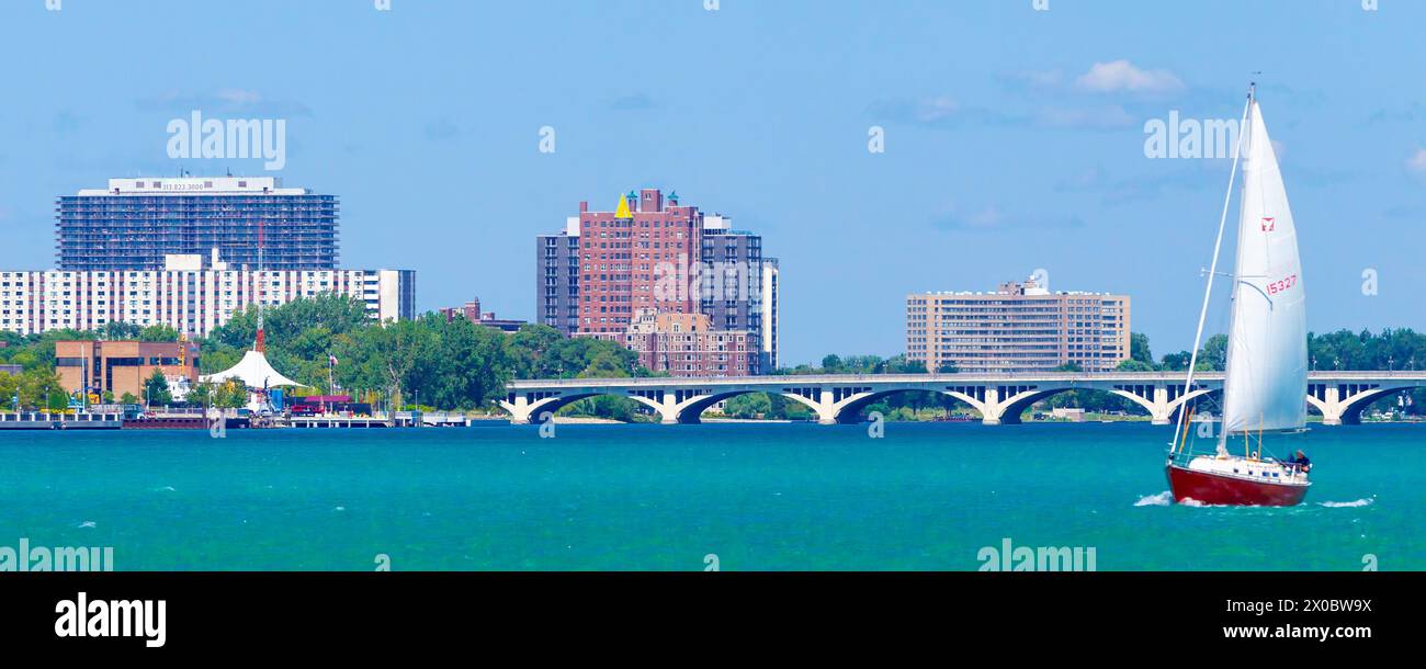 The Detroit River in Detroit, Michigan, USA, with Belle Isle's ...