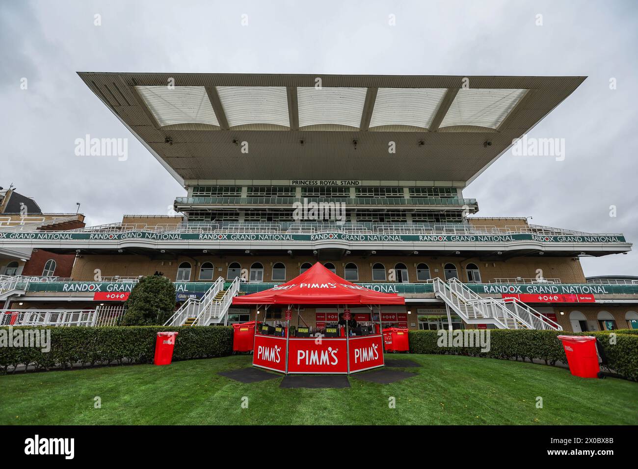 Princess royal stand hi-res stock photography and images - Alamy