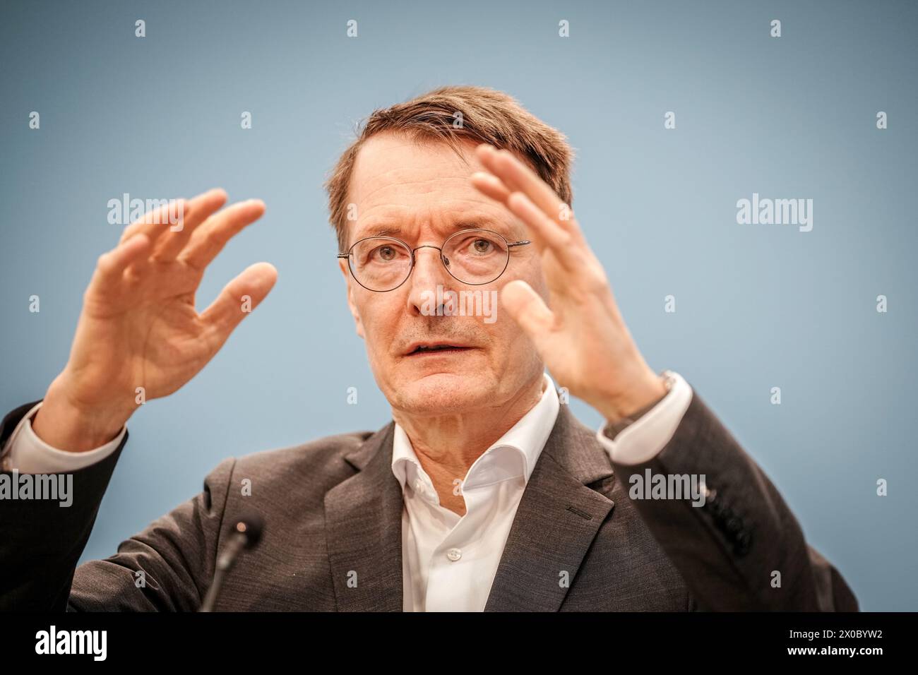 Berlin, Germany. 11th Apr, 2024. Karl Lauterbach (SPD), Federal Minister of Health, holds a ...
