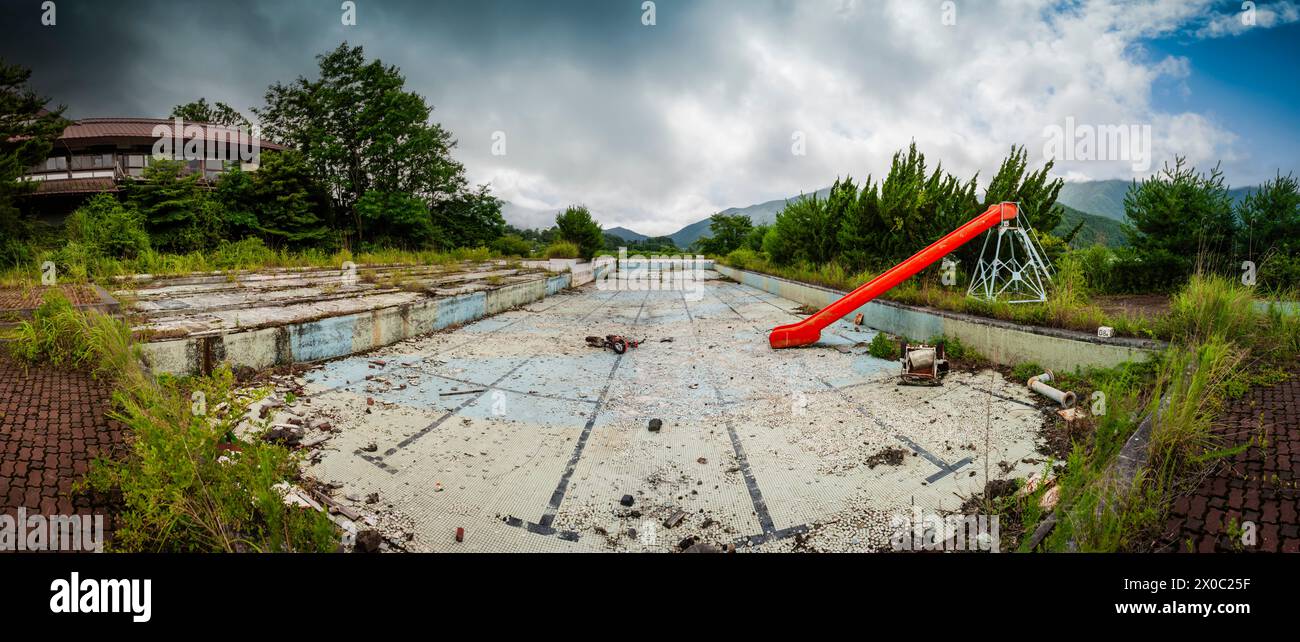 Disused swimming pool at Kawaguchi, Japan Stock Photo - Alamy