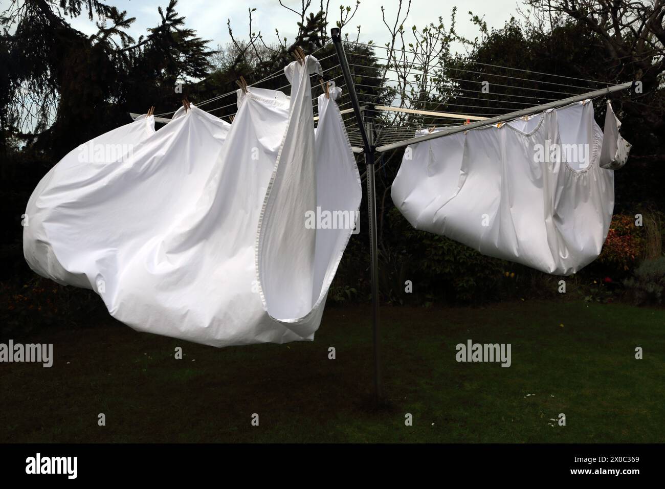 Sheets blowing in the wind hi-res stock photography and images - Alamy