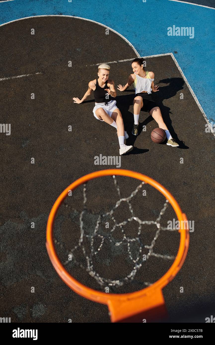 Women ballers hi-res stock photography and images - Alamy