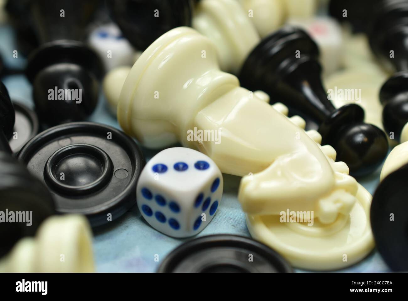 Vintage chess pieces isolated hi-res stock photography and images - Alamy