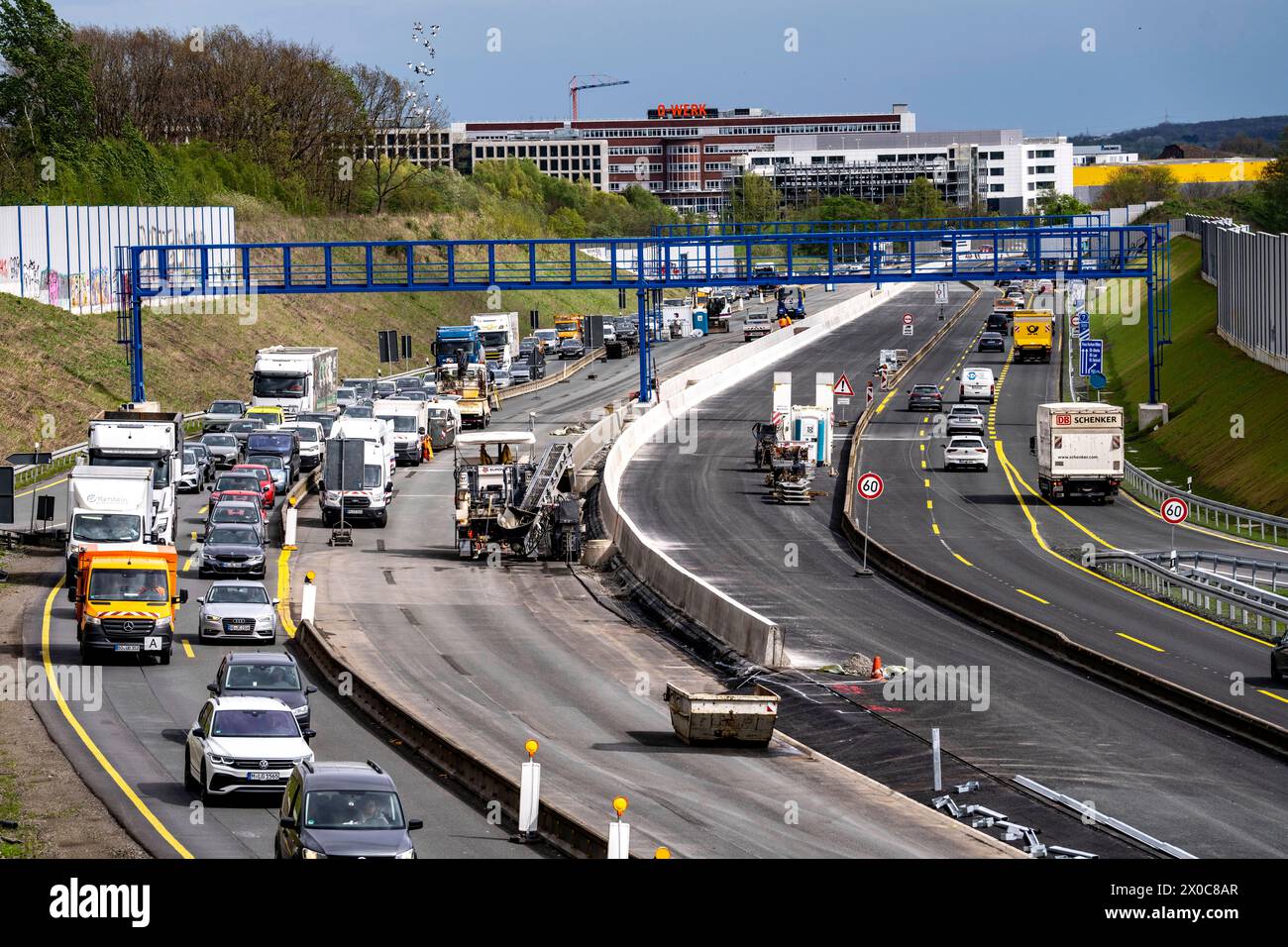 Autobahn A448, Stadtautobahn, Querspange Bochum, Ausbau der Fahrbahn ...
