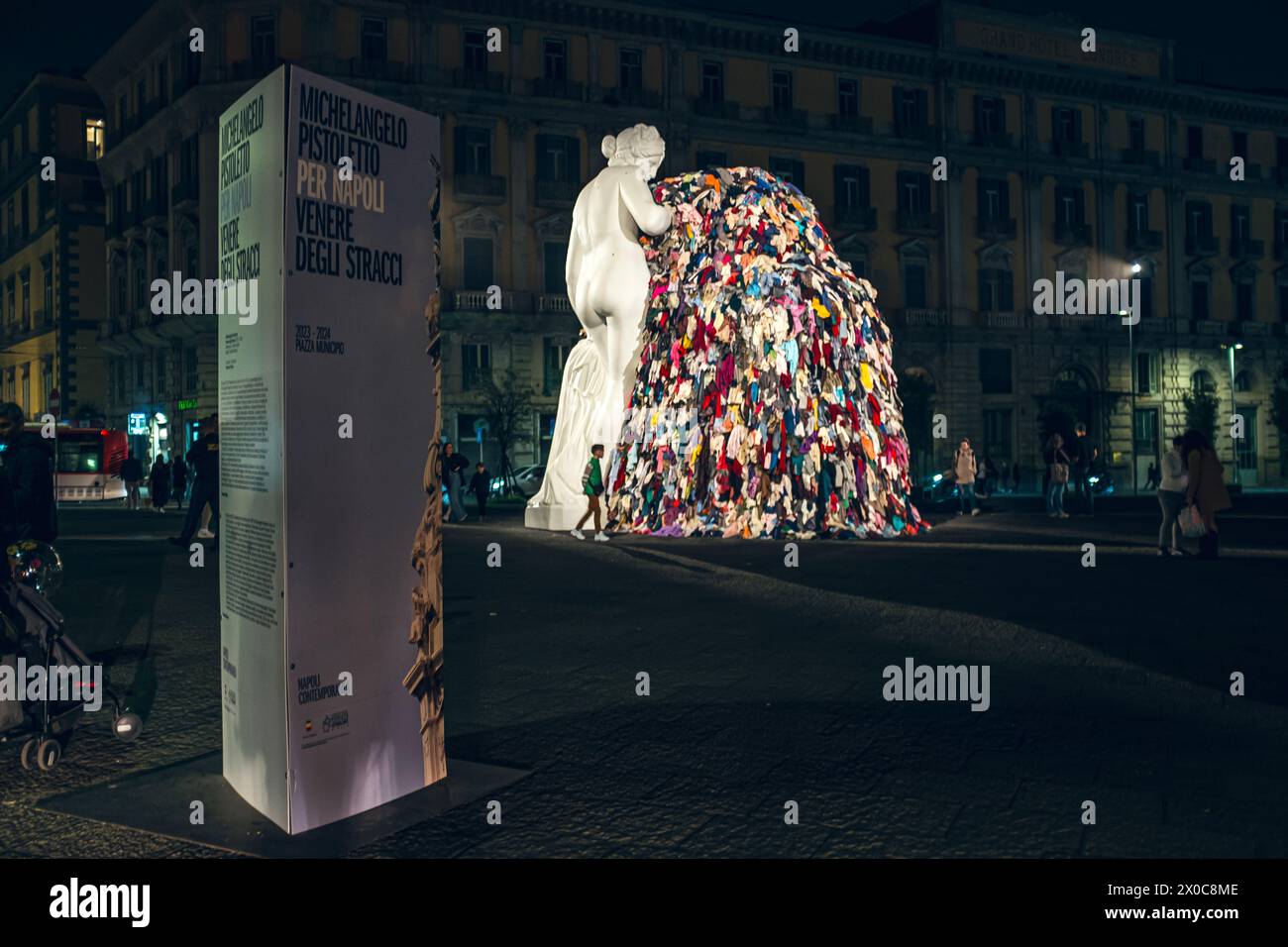 Michelangelo pistoletto venus hi-res stock photography and images - Alamy