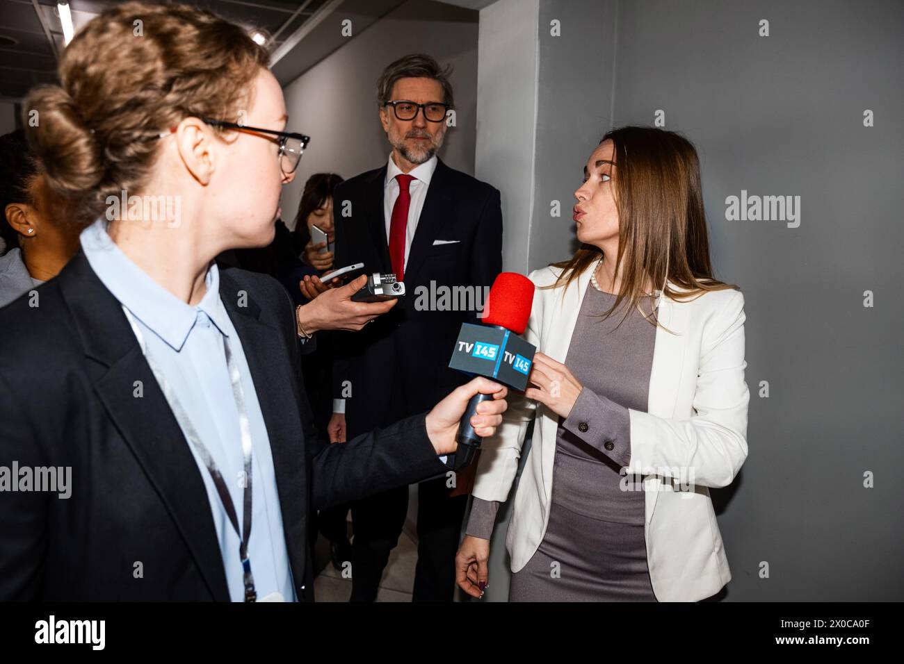 Interview questions screen hi-res stock photography and images - Alamy