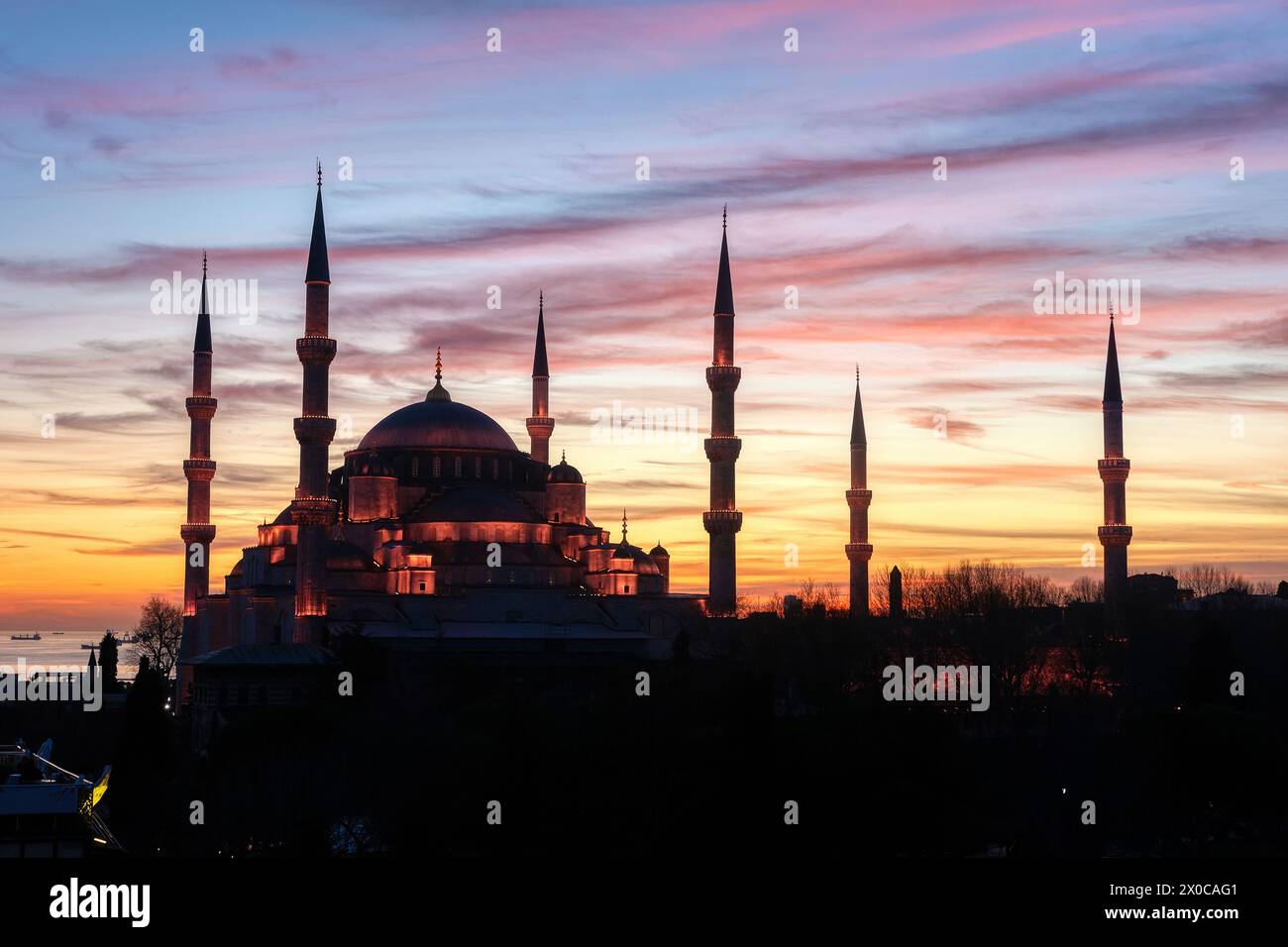 The Blue Mosque (Sultanahmet Camii) with illumination against the ...