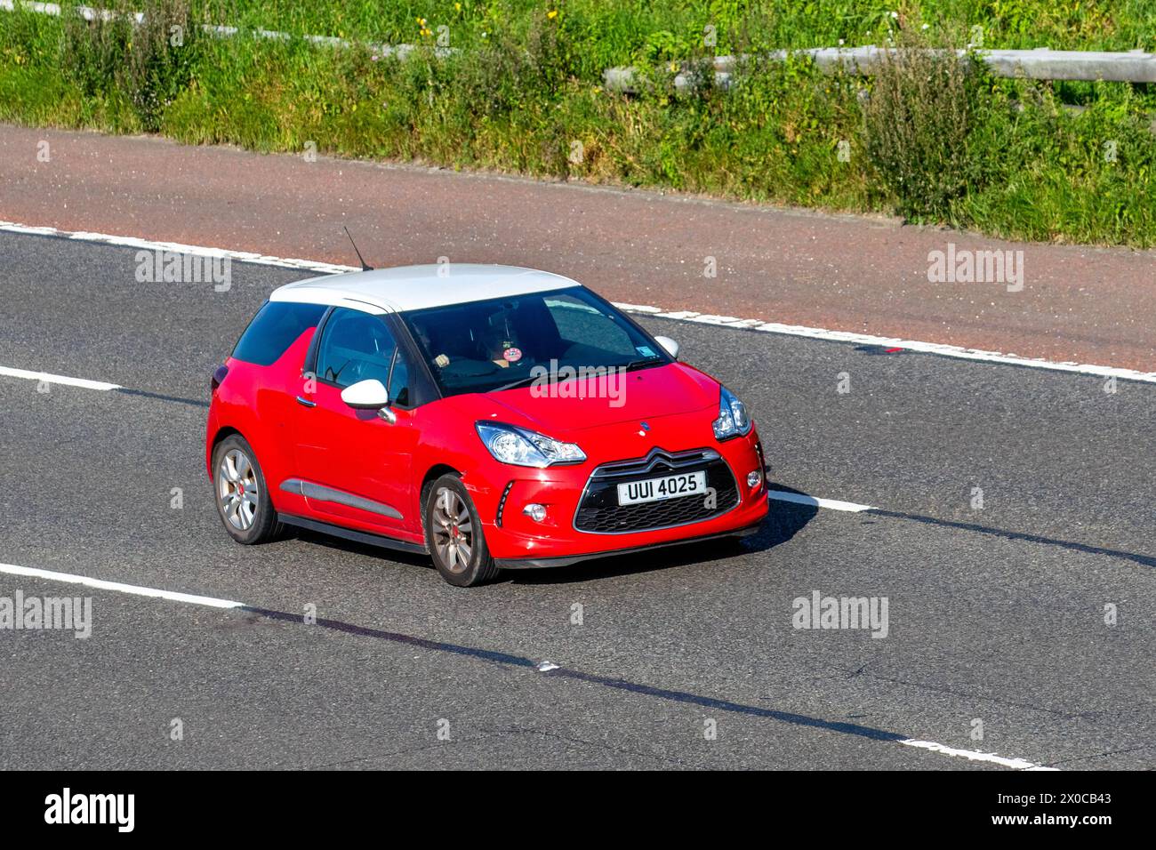 Citroen ds3 1 6 e hdi 115 airdream dsport plus 3dr hi-res stock ...