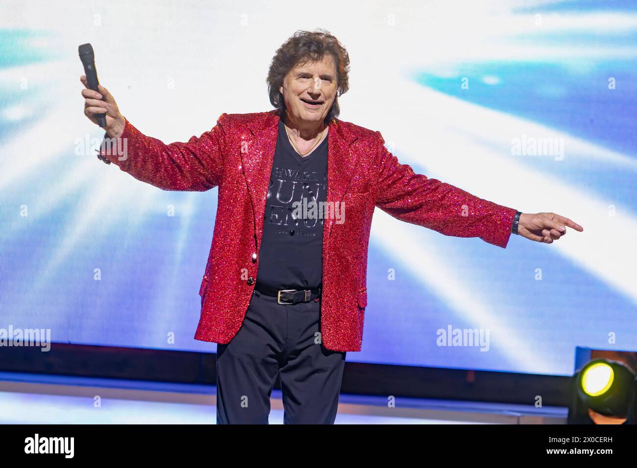 Die flippers hi-res stock photography and images - Alamy