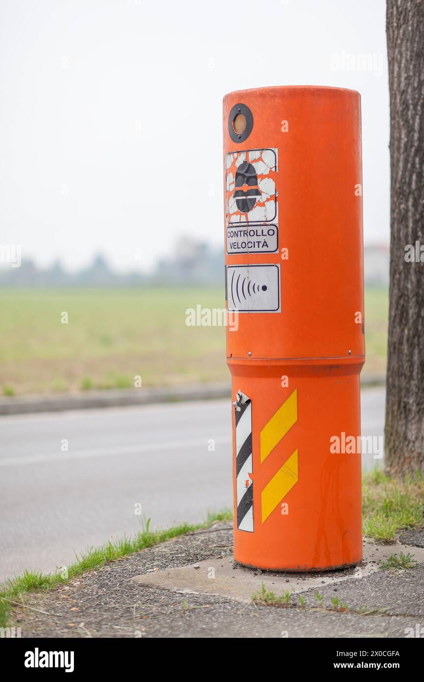 Police speed check italy hi-res stock photography and images - Alamy