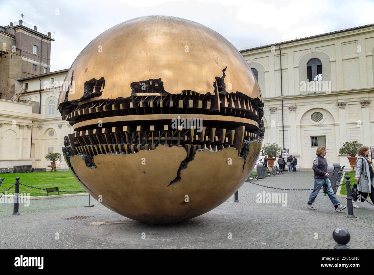 Revolving sphere hi-res stock photography and images - Alamy