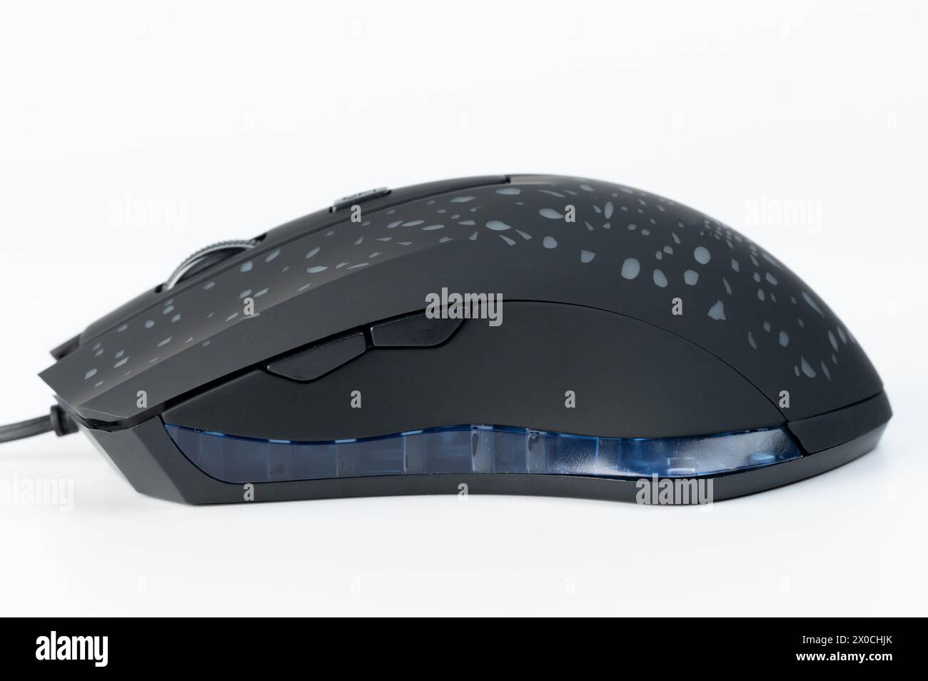 Black gamer pc mouse side view isolated on white studio background ...