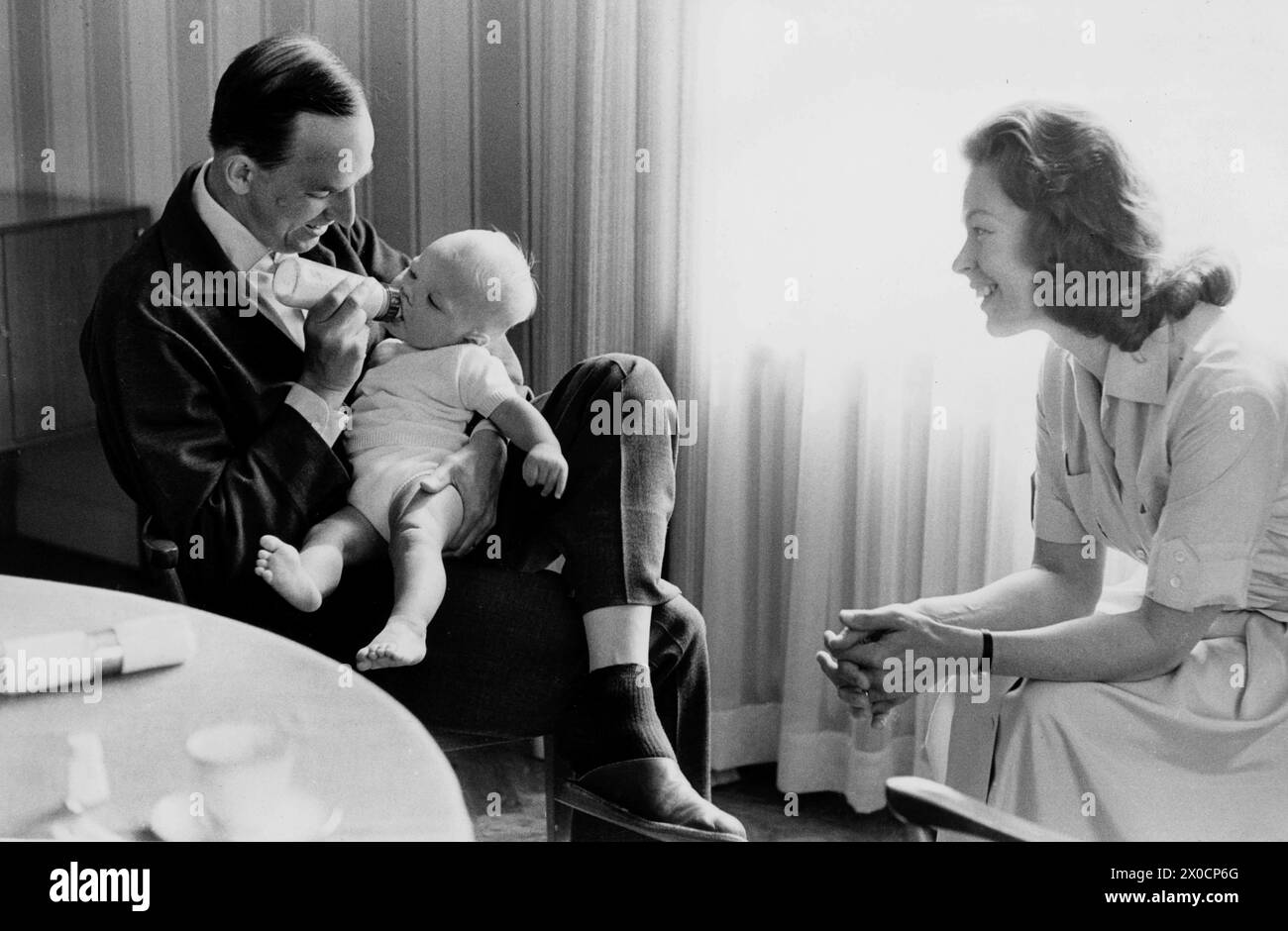 Swedish director Ingmar Bergman with his wife, concert pianist Käbi ...
