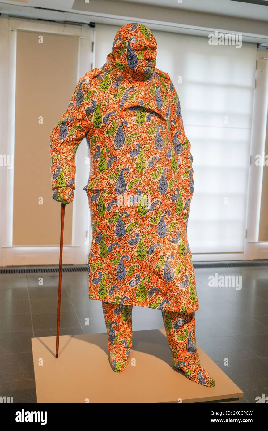 Yinka Shonibare-Decolonised Structures (Sir Winston Churchill Stock ...