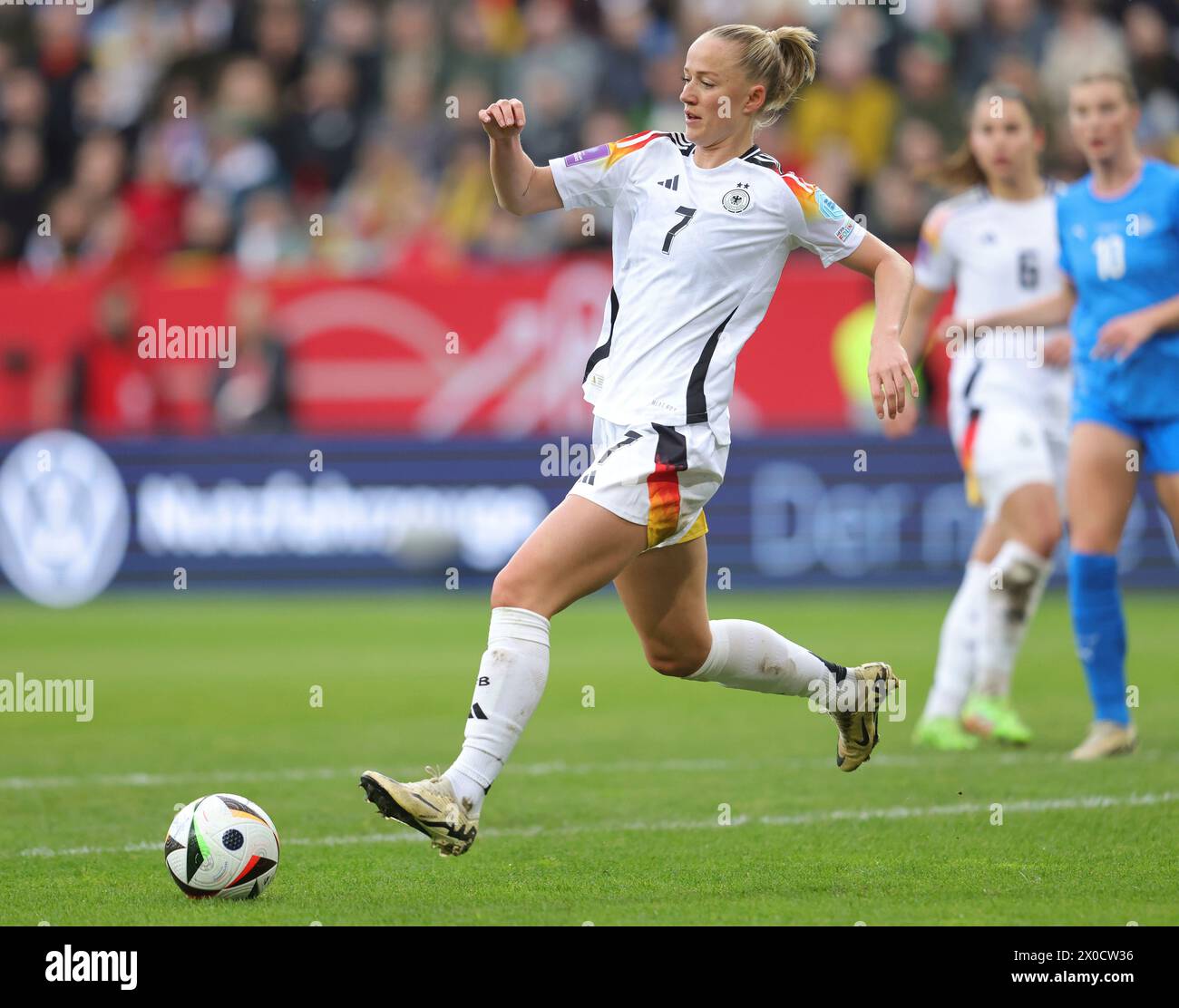 Aachen, Deutschland. 09th Apr, 2024. firo : 09.04.2024 Football ...