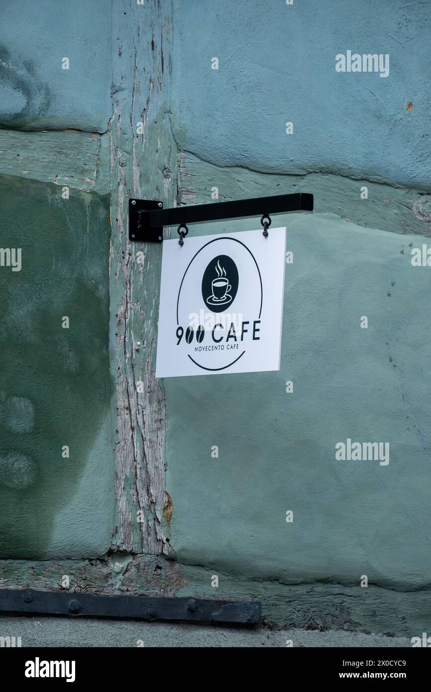 New 900 cafe sign hi-res stock photography and images - Alamy