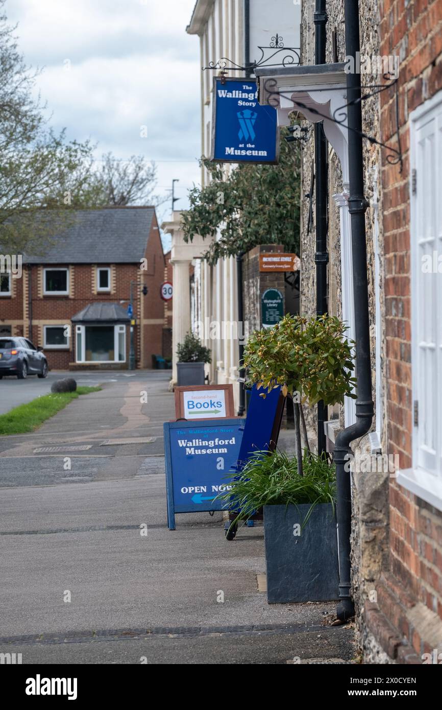 Wallingford museum sign hi-res stock photography and images - Alamy
