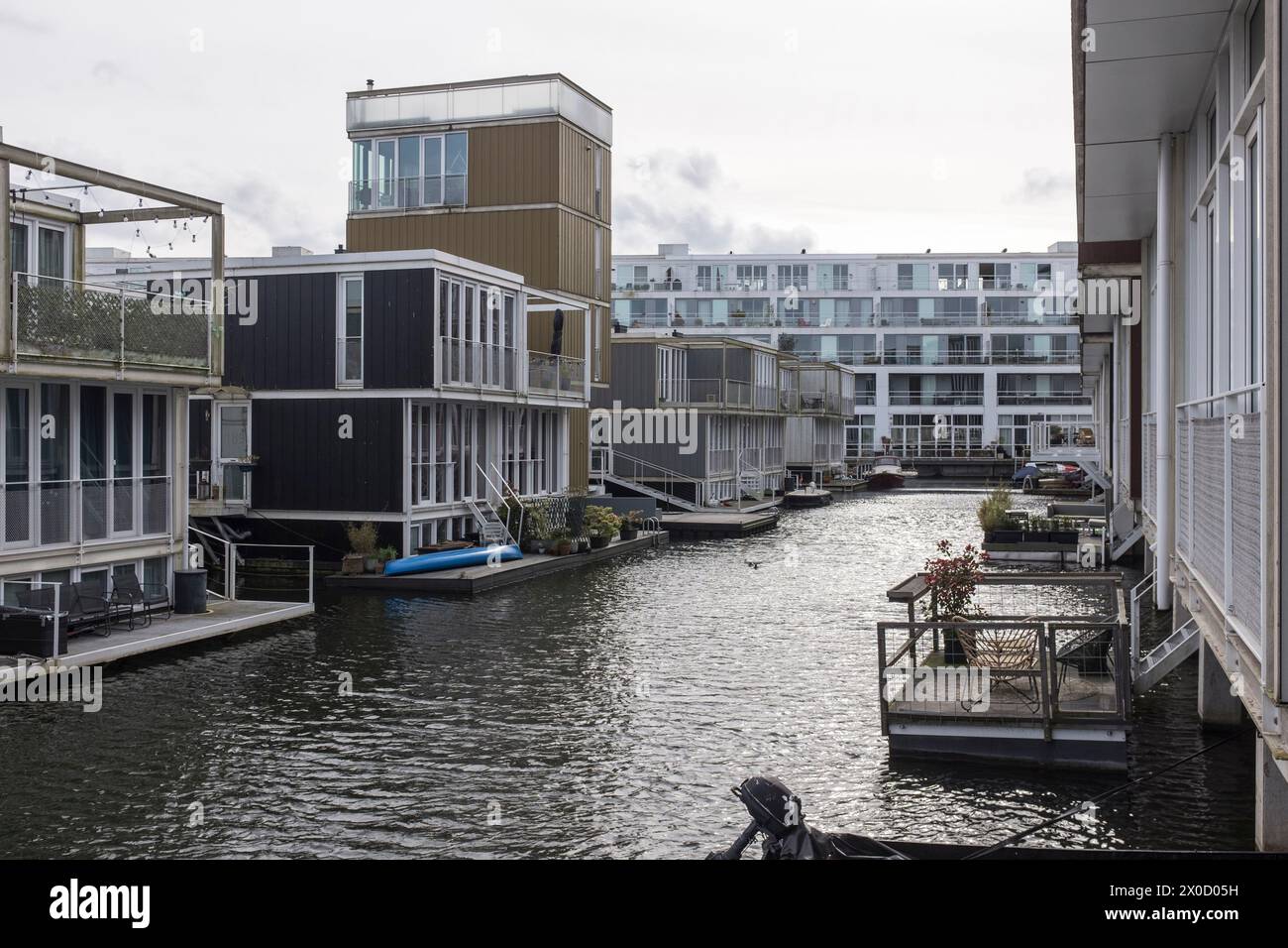 Floating houses in ijburg amsterdam hi-res stock photography and images ...