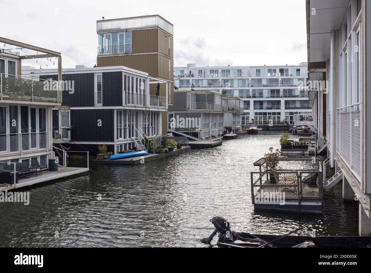 Floating houses in ijburg amsterdam hi-res stock photography and images ...