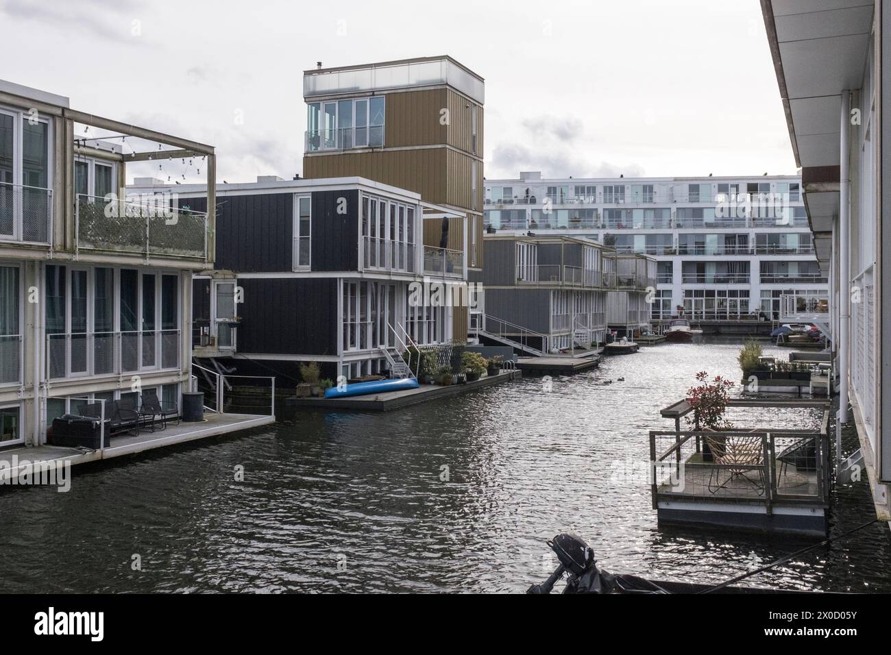 Floating houses in ijburg amsterdam hi-res stock photography and images ...