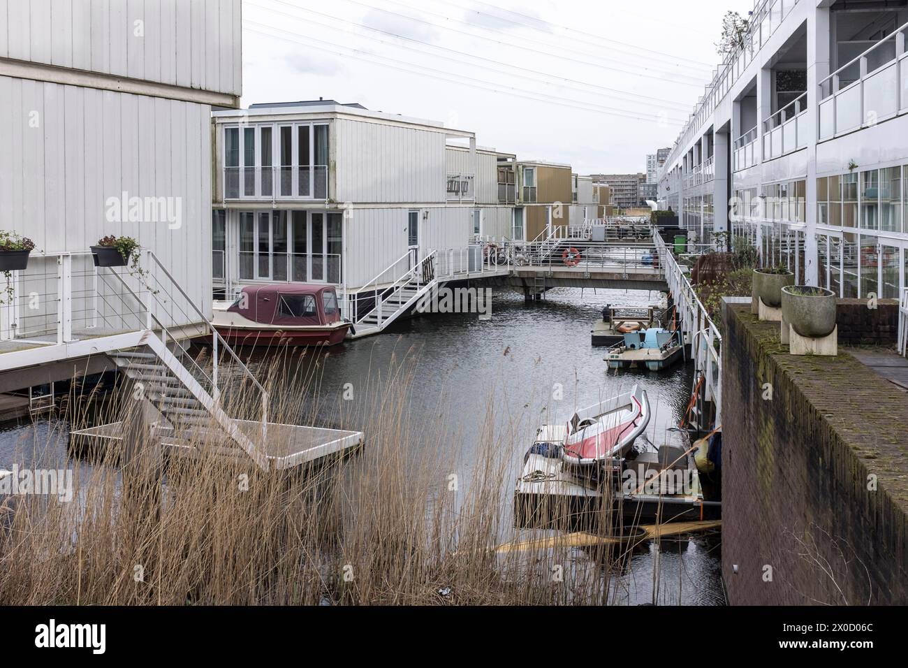 Floating homes and houses in the Waterbuurt (Water District) of Ijburg ...