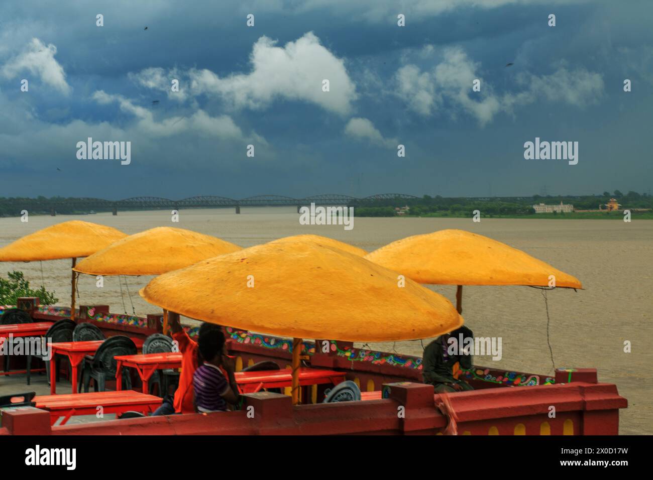 Rooftop restaurant overlooking the Ganges River at Varanasi, India ...