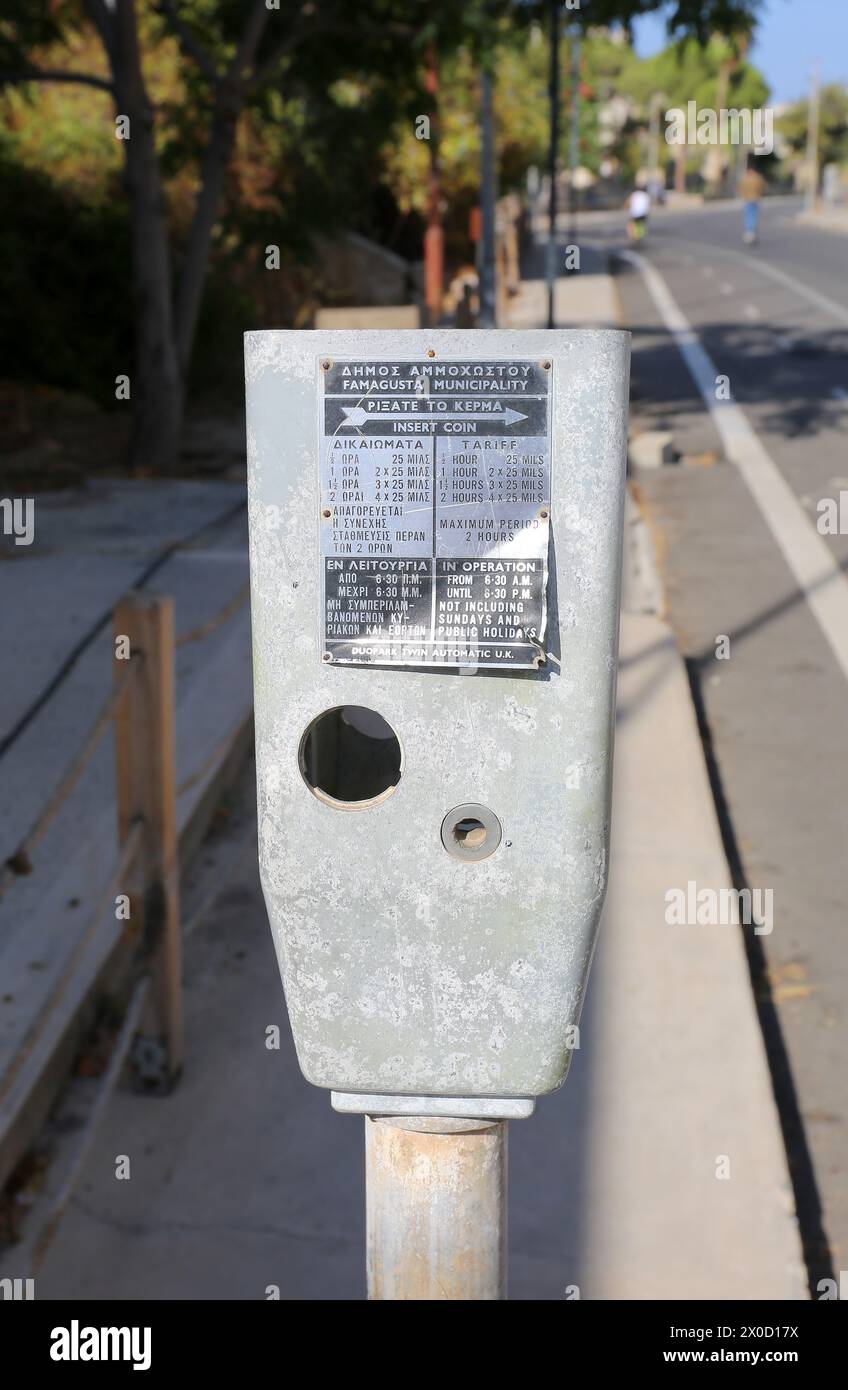 Old parking meter hi-res stock photography and images - Alamy