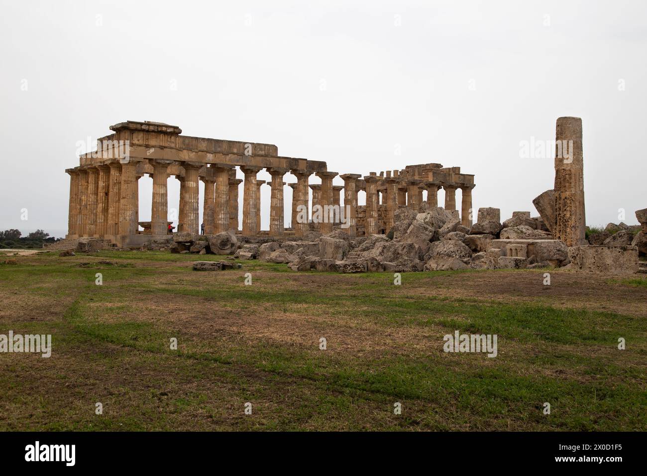 Doric Greek temples in Selinunte Archaeological Park, Sicily Stock ...