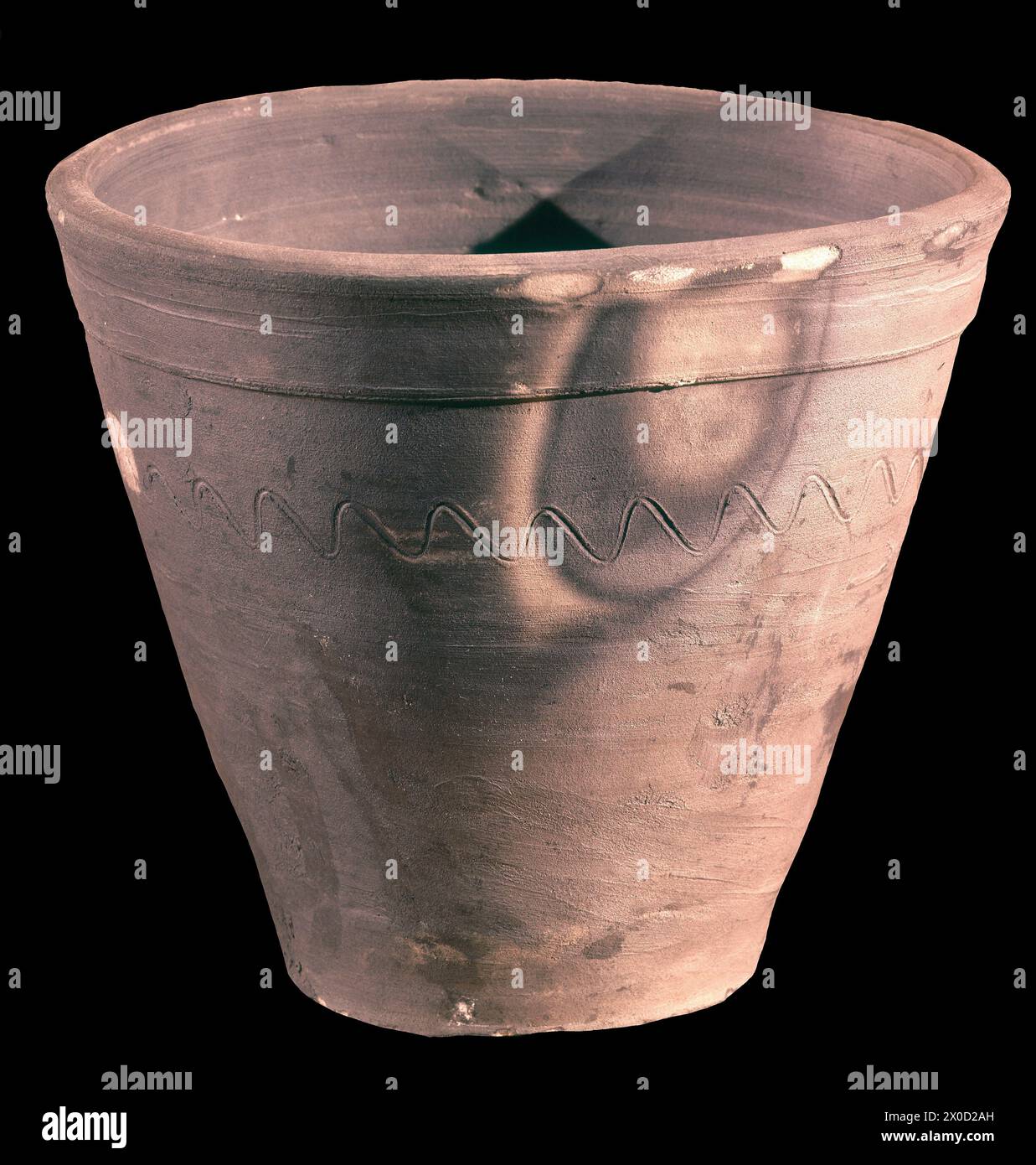 MACETA TRONCOCONICA EN CERAMICA NEGRA - PROCEDE DE QUINTANA REDONDA ...