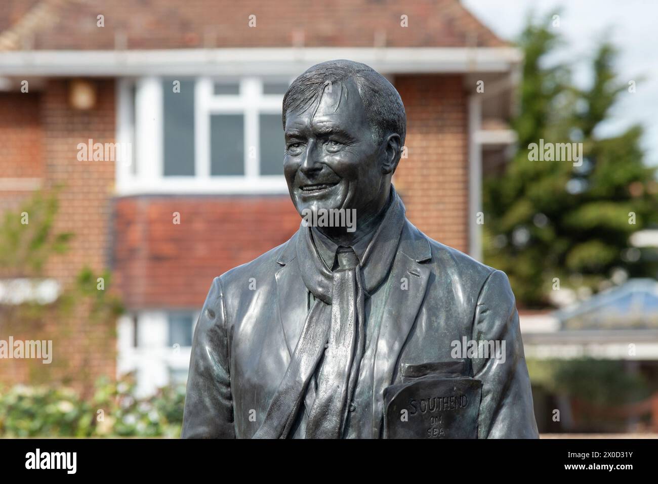 Chalkwell Esplanade, Southend on Sea, Essex, UK. 11th Apr, 2024. A ...