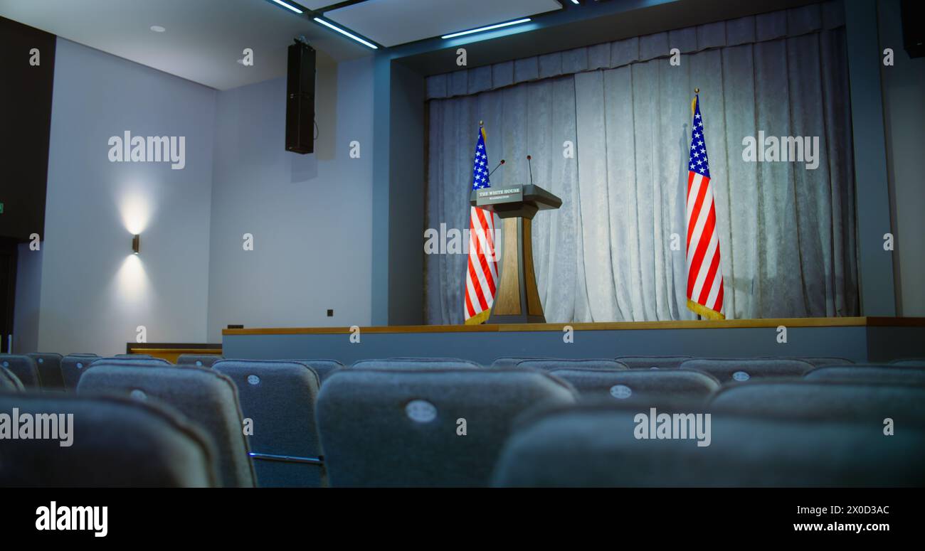 Political room hi-res stock photography and images - Alamy