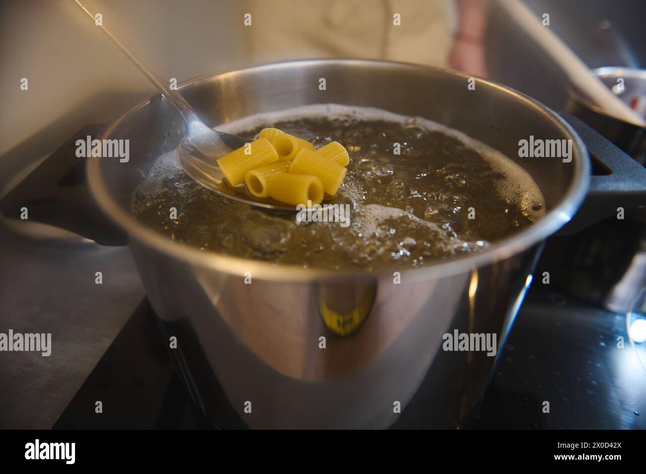 Induction heating hi-res stock photography and images - Alamy