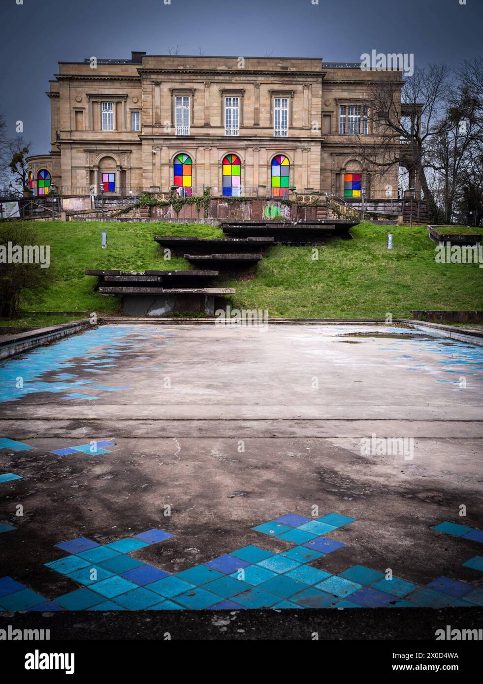 Stuttgart-Ost 20240317 Villa Berg mit Park temporäres Kunstprojekt ...