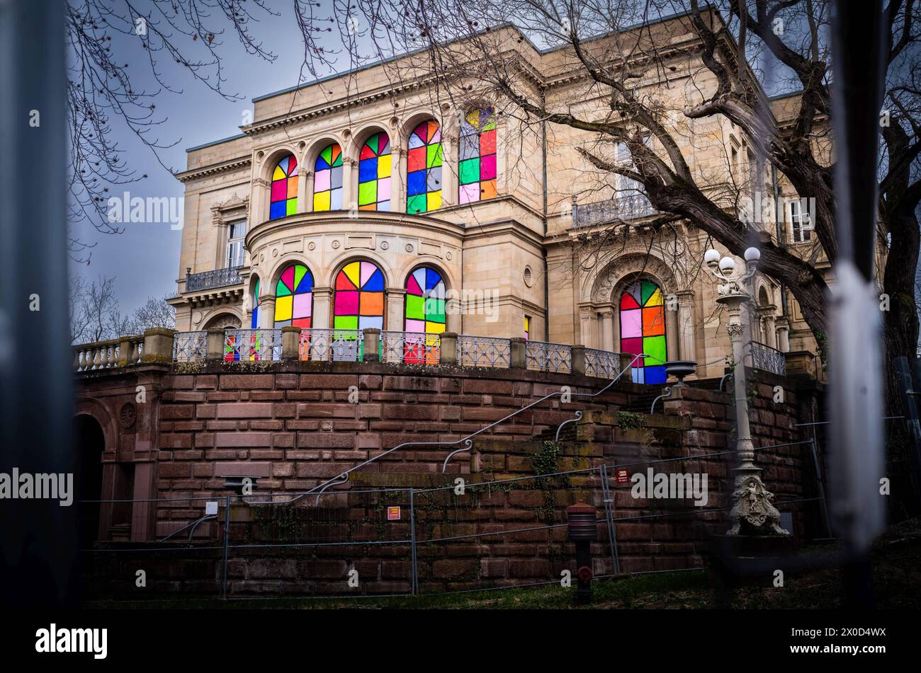 Stuttgart-Ost 20240317 Villa Berg mit Park temporäres Kunstprojekt ...