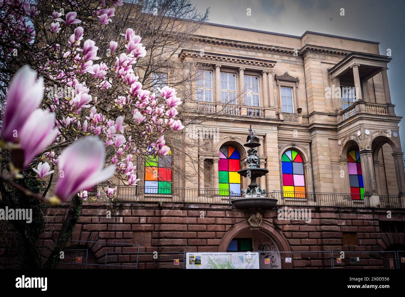 Stuttgart-Ost 20240317 Villa Berg mit Park temporäres Kunstprojekt ...
