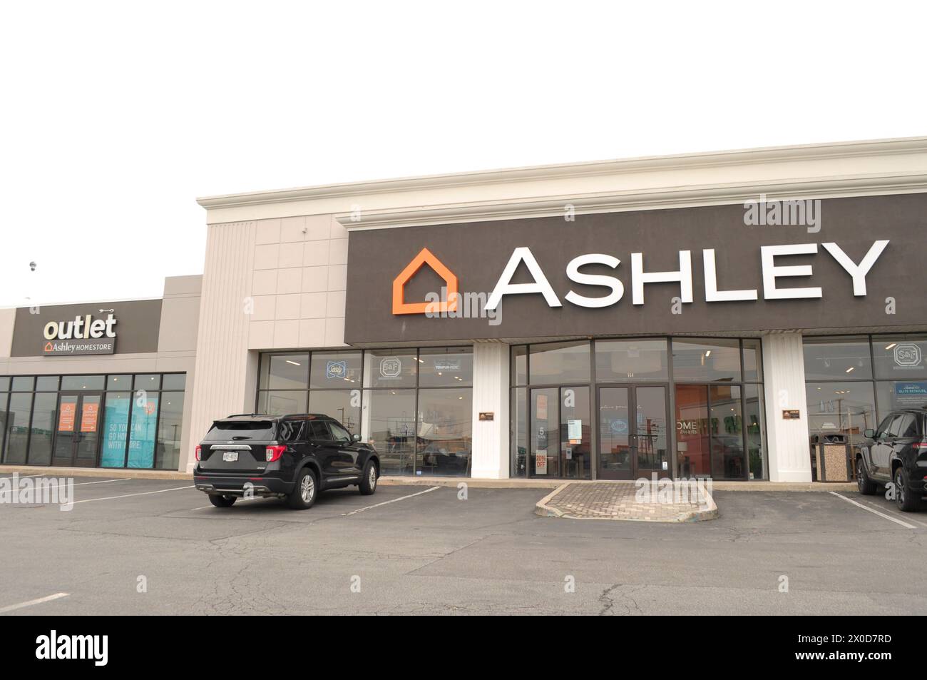 Ashley homestore logo hi-res stock photography and images - Alamy