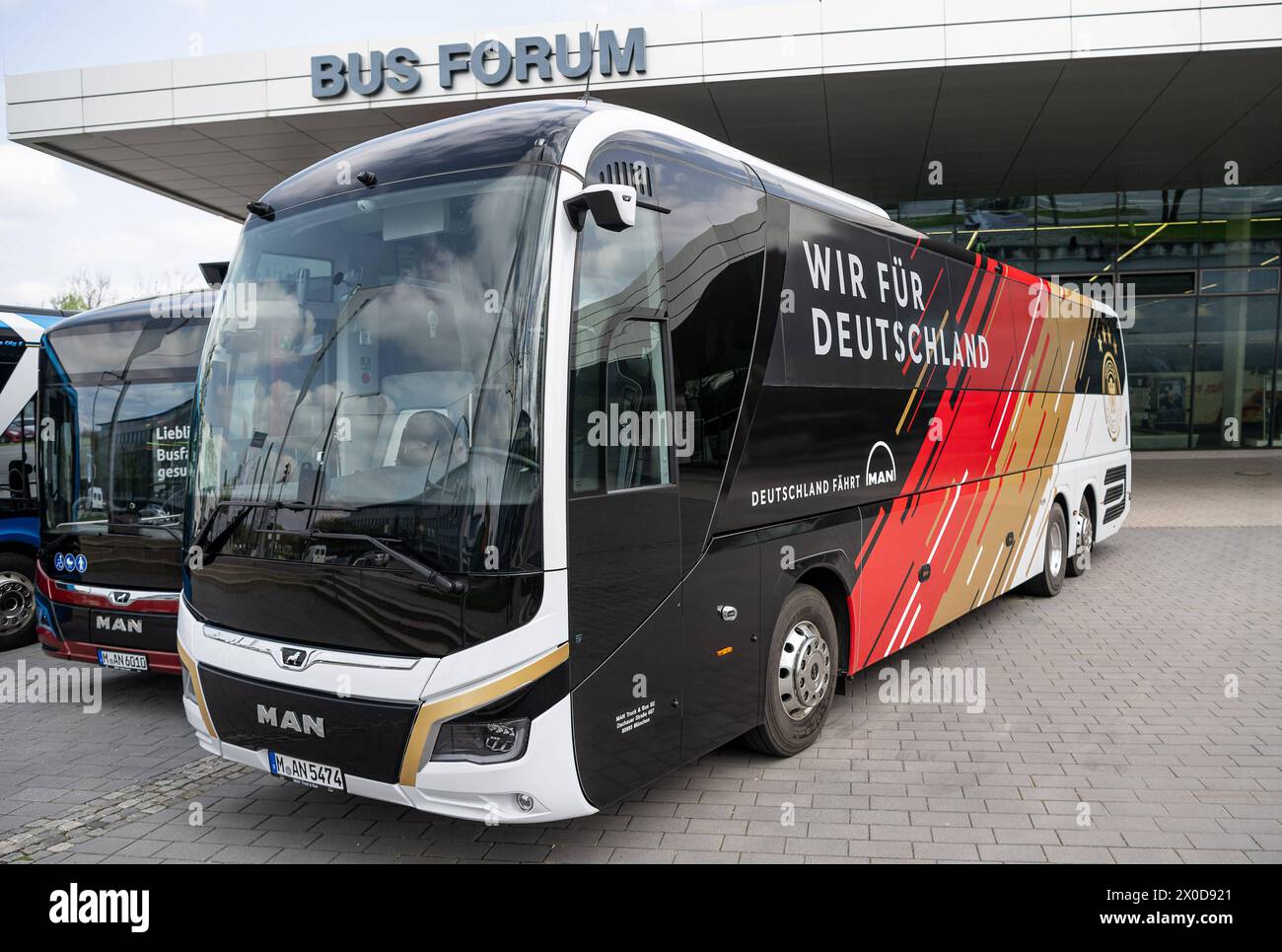 Teamtransport hi-res stock photography and images - Alamy