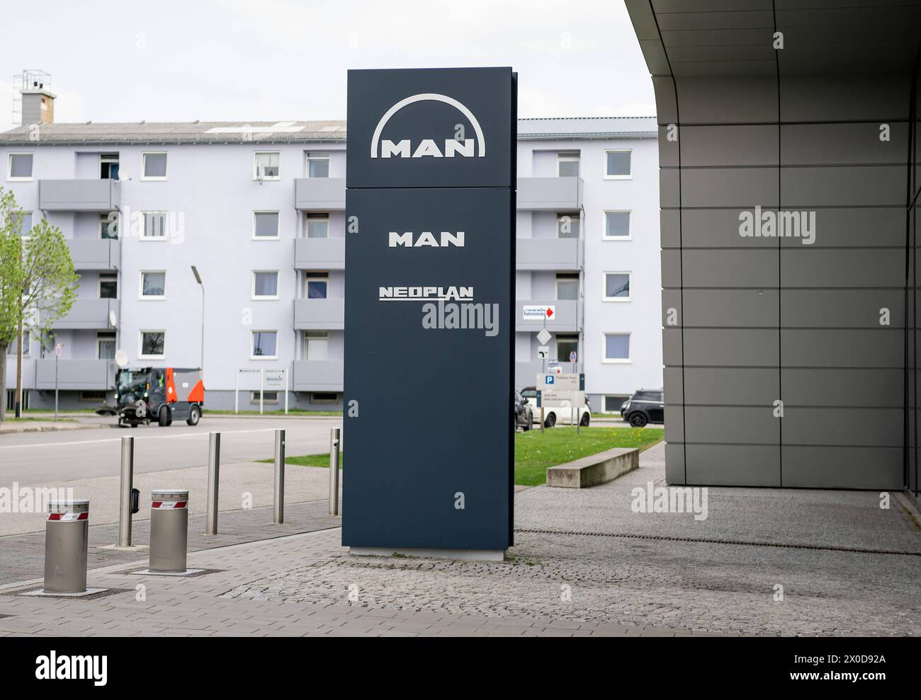 Logo neoplan hi-res stock photography and images - Alamy