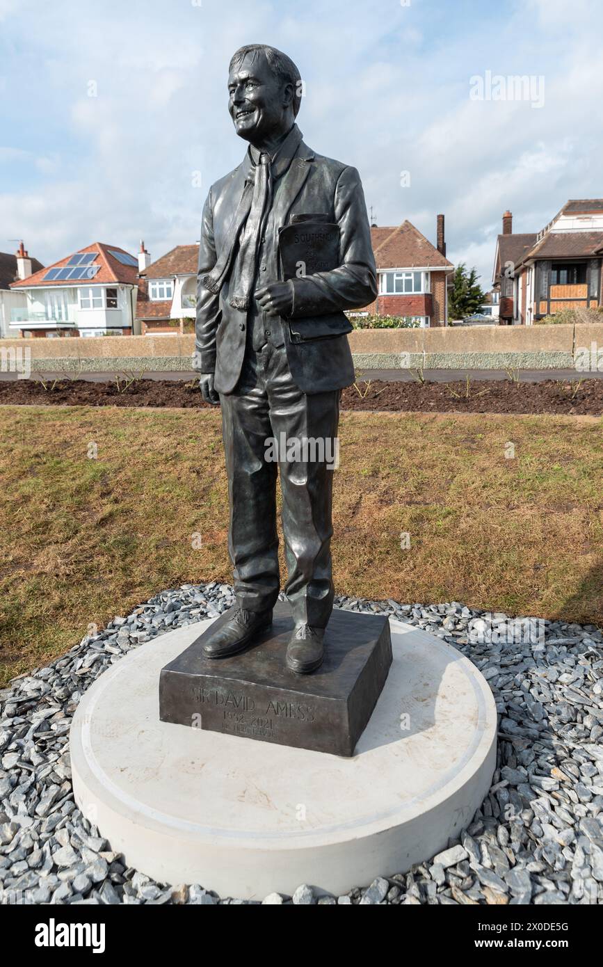 Chalkwell Esplanade, Southend on Sea, Essex, UK. 11th Apr, 2024. A ...