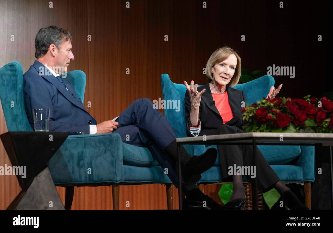 Cnn anchor judy woodruff hi-res stock photography and images - Alamy