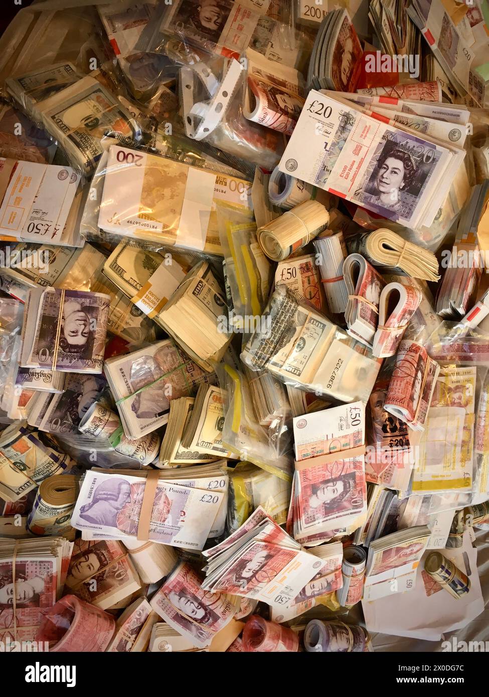 USED NOTES CURRENCY Stock Photo - Alamy