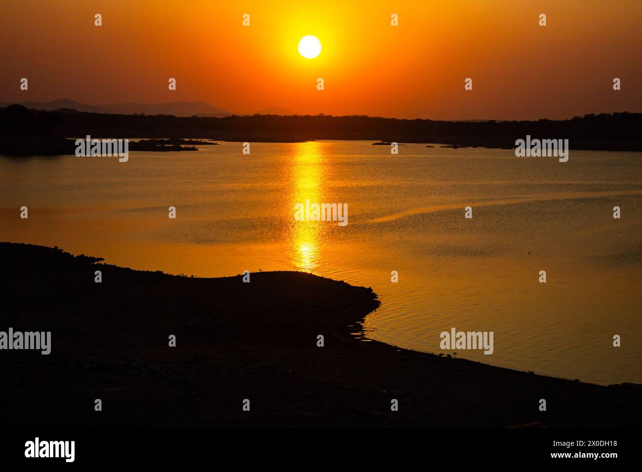 Scenic sunset view from Sathanur Dam which forms the Sathanur reservoir ...