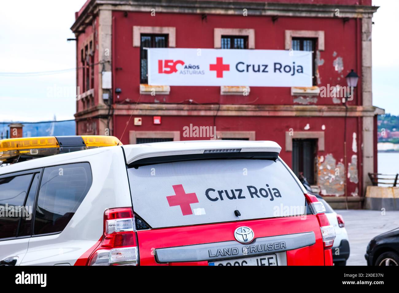 Spanish red cross hi-res stock photography and images - Alamy
