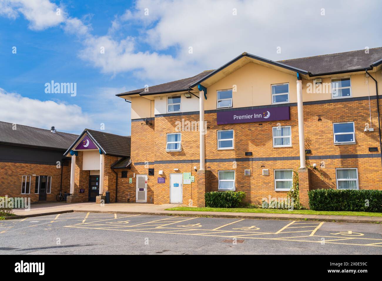 Premier inn wolverhampton city centre hi-res stock photography and ...