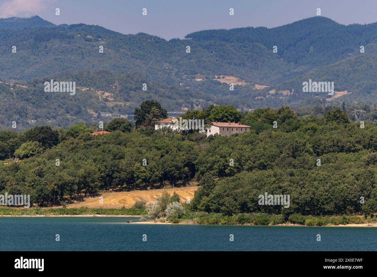 Lago di bilancino hi-res stock photography and images - Alamy