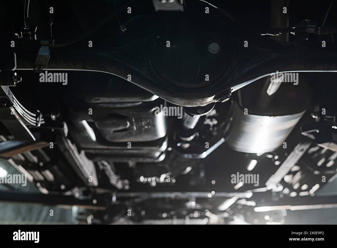 Car alignment platform hi-res stock photography and images - Alamy