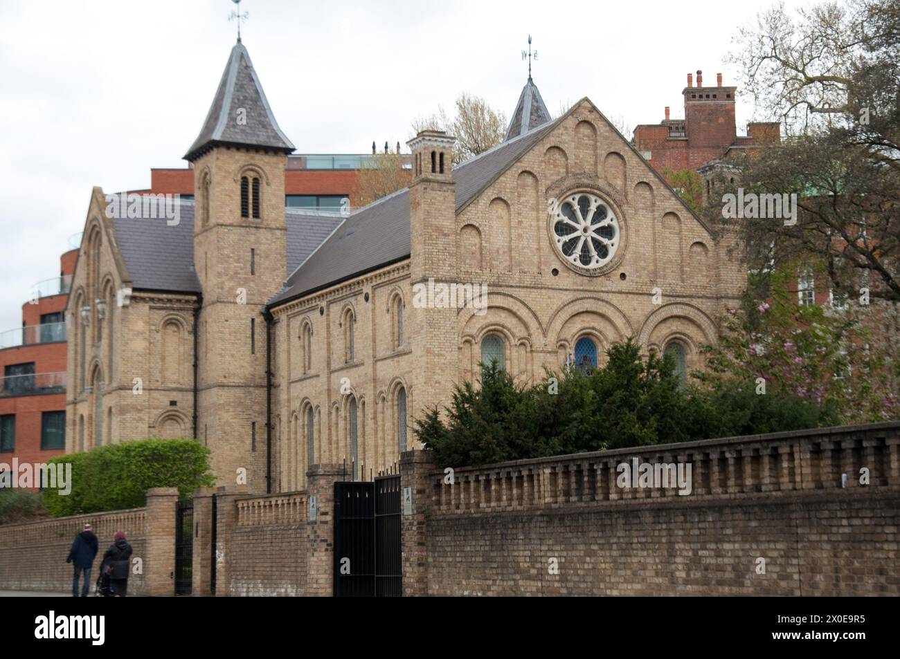 Fulham broadway hi-res stock photography and images - Alamy