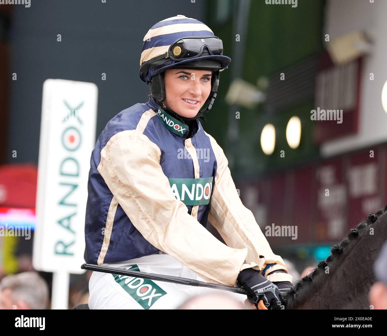 Miss lois teal hi-res stock photography and images - Alamy